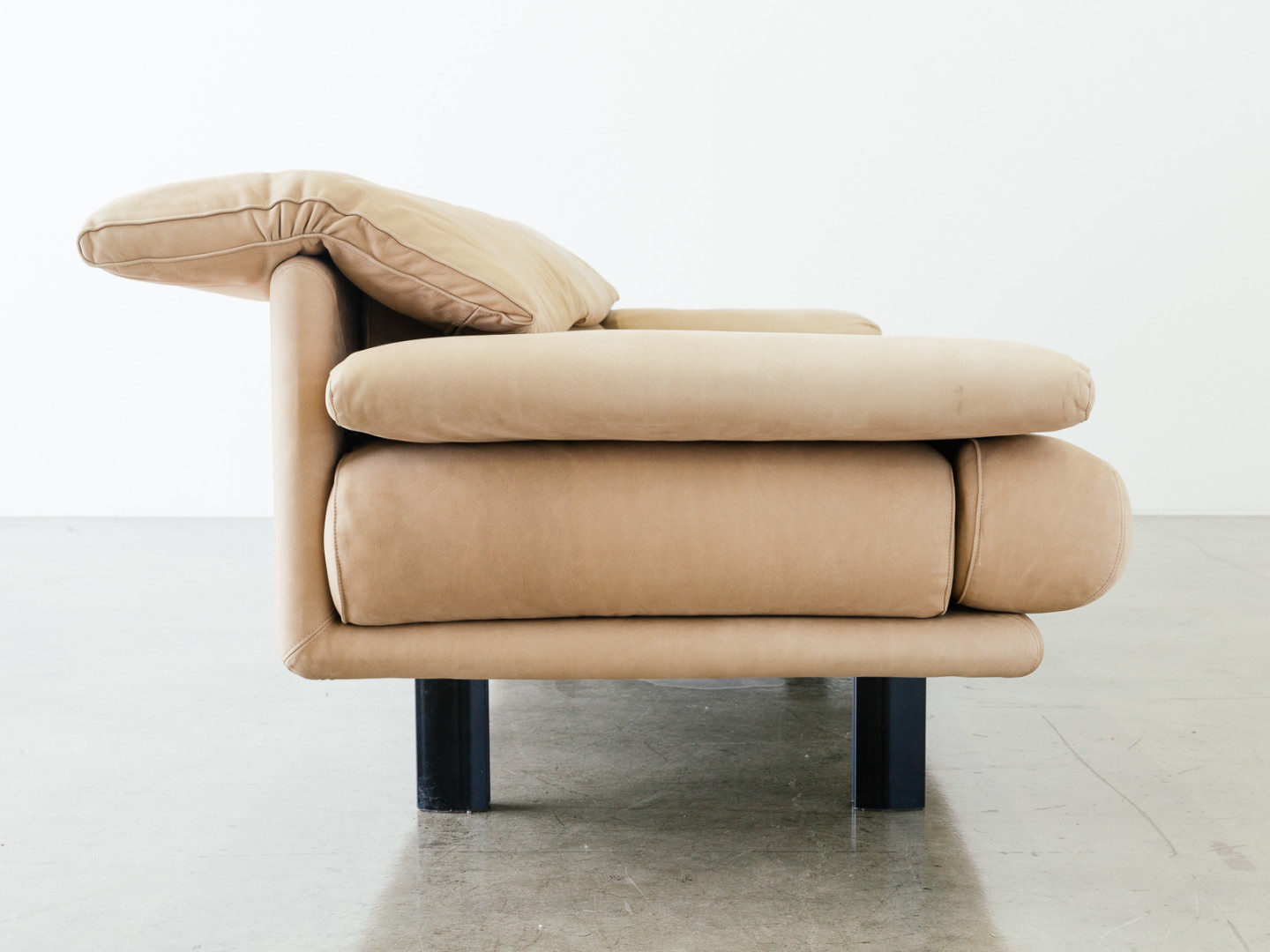 The Mark – Alanda Sofa