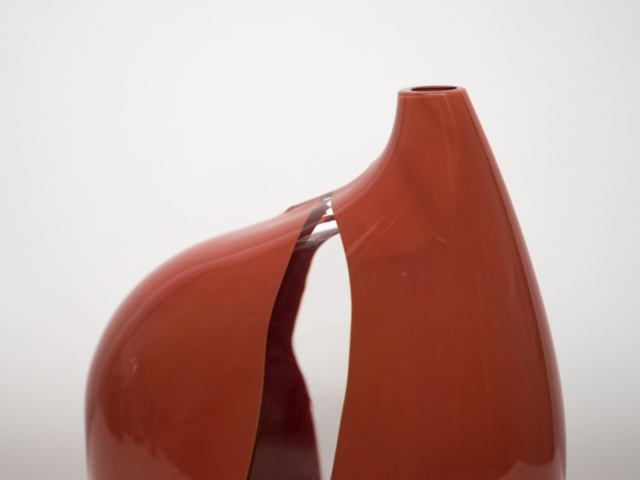 The Mark – Asymmetric Vase